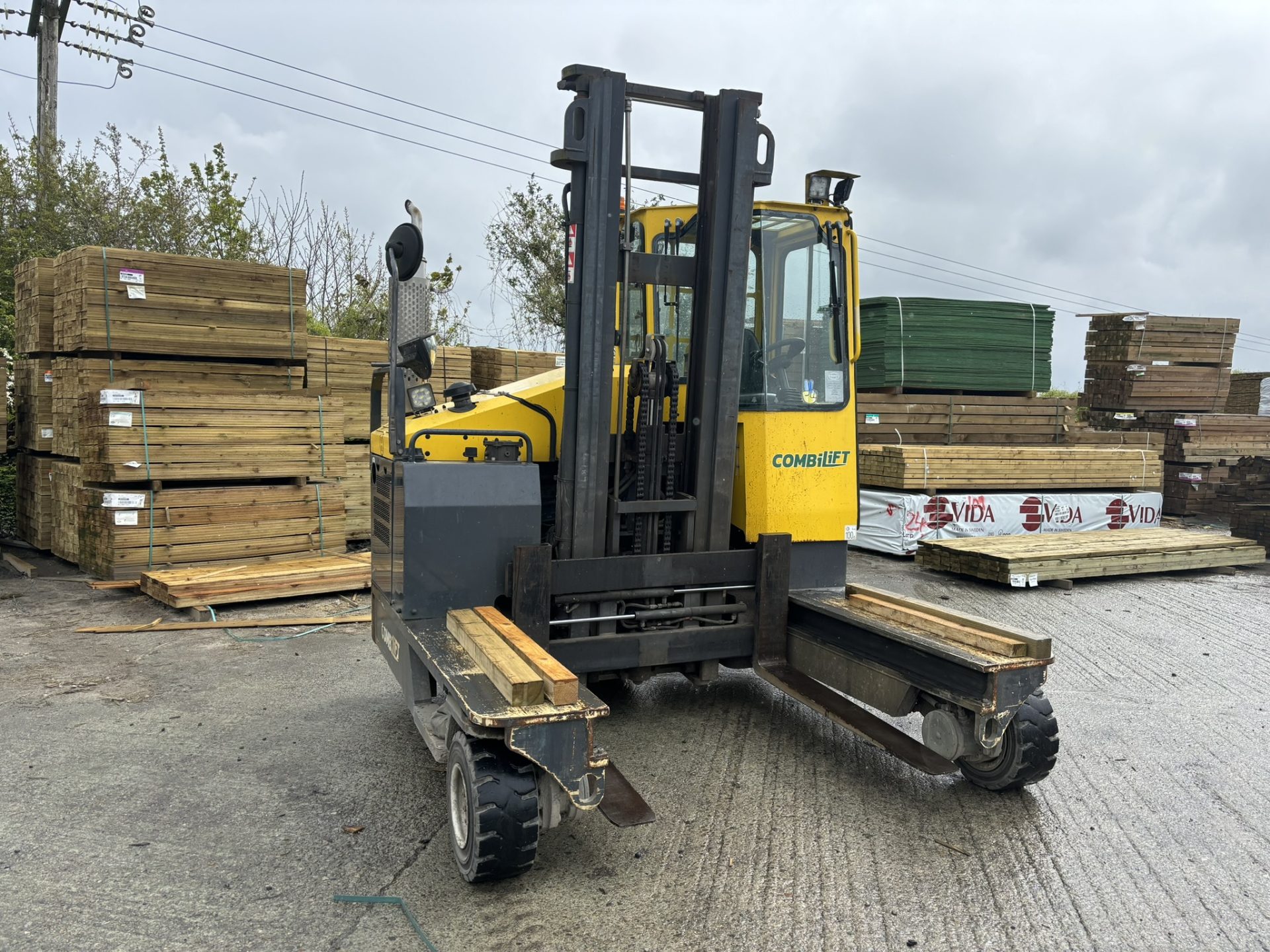 Multi-Directional Lift Truck Training Plymouth, Devon & Cornwall | Book Now! - DAW Training