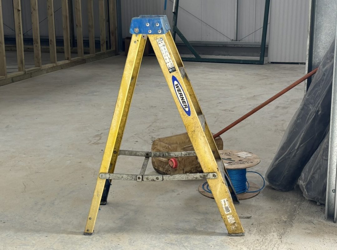 Safe Use of Step Ladders and Ladders Training Plymouth, Devon ...