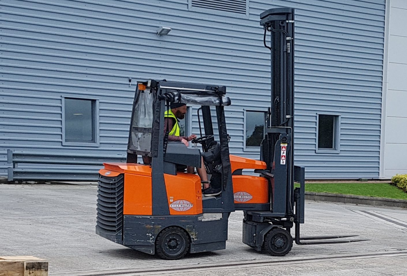 Pivot Steer Truck Training Plymouth, Devon & Cornwall | Book Now! - DAW Training