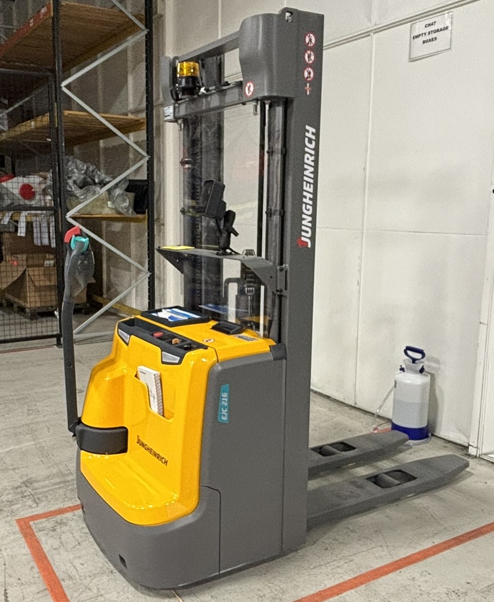 Pallet Stacker Truck - DAW Training